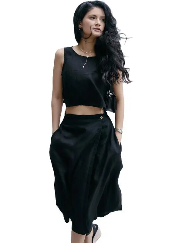REISTOR Embroidered Crop Top With Wrap Skirt Set - Black