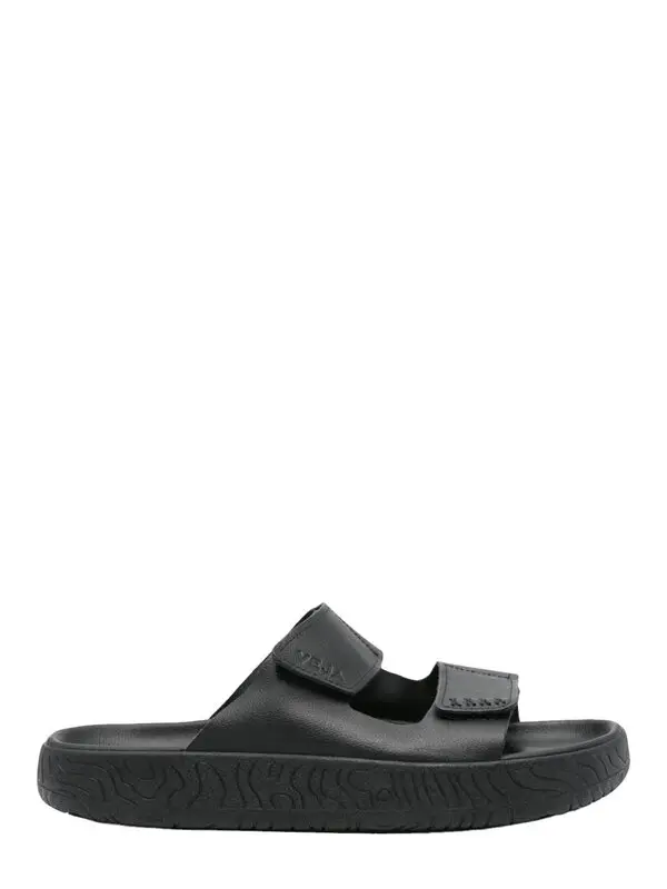 VEJA Flat Sandal - Black