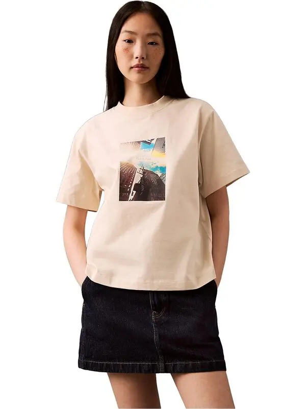 Calvin Klein Cityscape Graphic Boxy T-shirt - Brazilian Sand