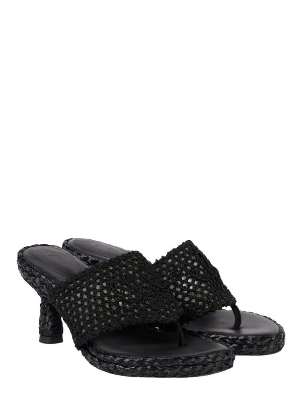 Chloé Isla Crochet Thong Sandals - Black