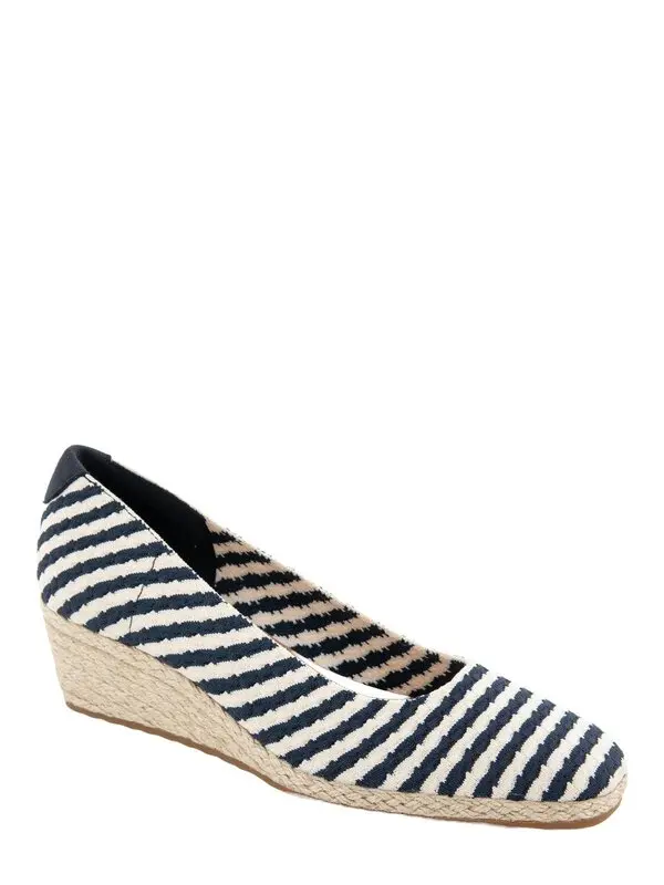 Aerosoles Roma Wedge Pump - Eggnog/ Navy Stripe