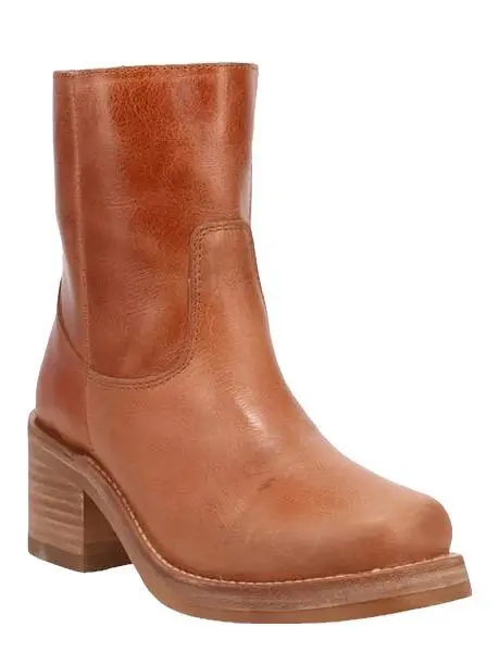 DINGO Roxy Ankle Bootie - Tan