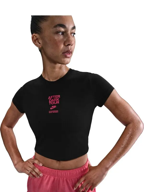 Nike After Dark Tour Slim Short-sleeve Cropped T-shirt - Black