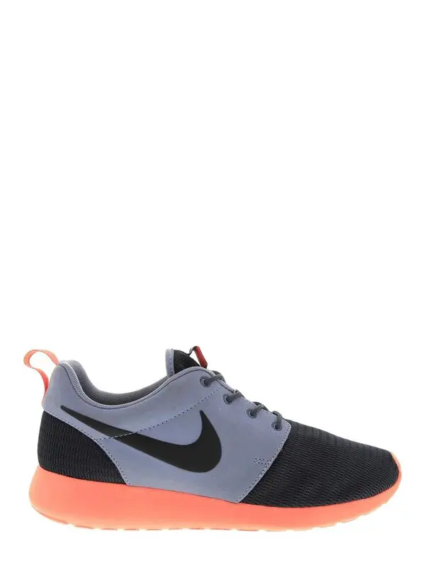 Nike Roshe Run Sneakers - Grey
