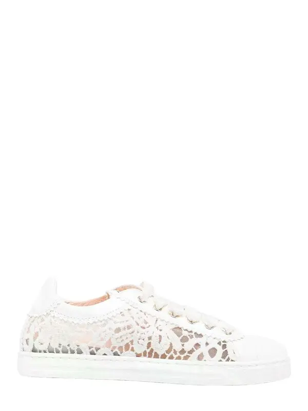 Agl Lace Low-top Sneakers - White