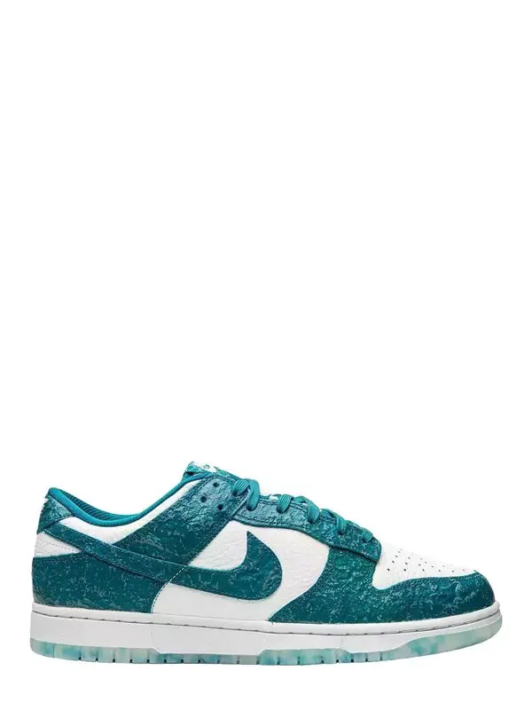 Nike Dunk Low Sneakers - White