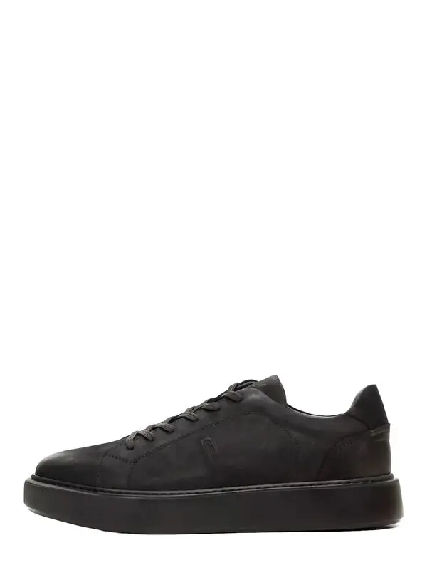 POCHE PARIS Hubert Sneakers - Black