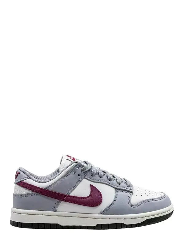 Nike Dunk Low Sneakers - Grey
