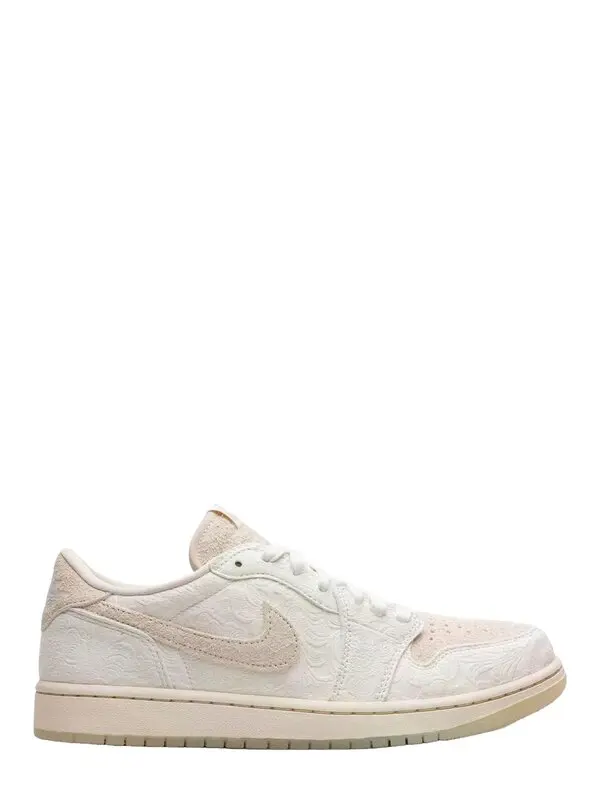 JORDAN X Chris Paul Air 1 Low Og Sneakers - Neutrals
