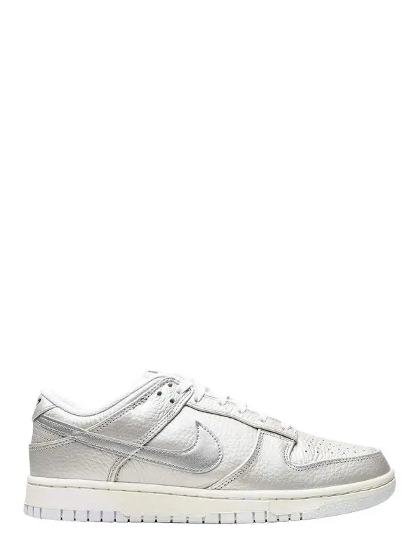 Nike Dunk Low Metallic Sneakers - Silver