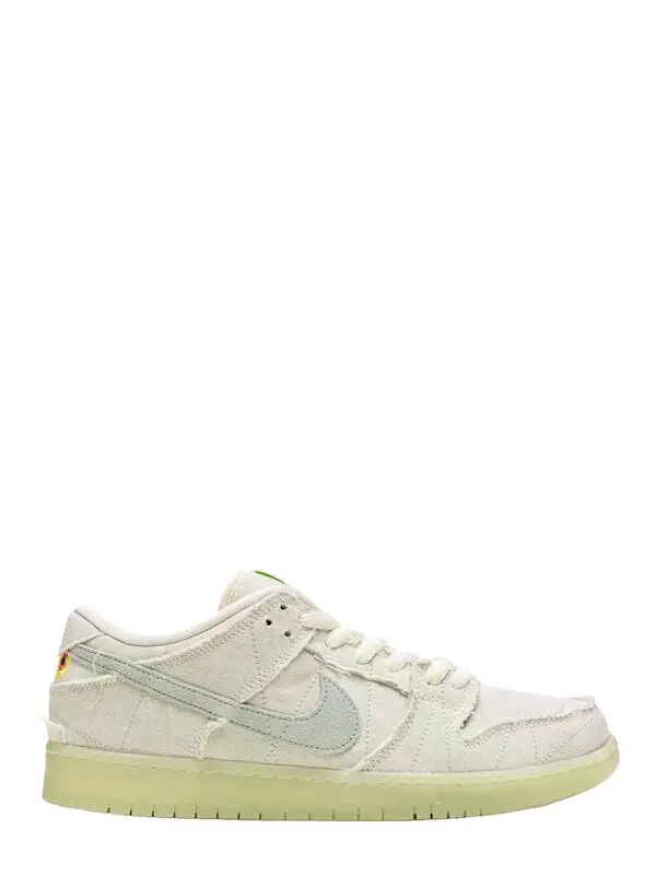 Nike Sb Dunk Low Mummy Sneakers - Neutrals