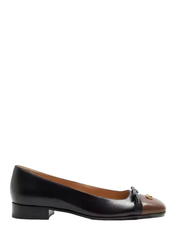 Valentino Garavani Kidskin Ballerinas With Vlogo Detail - Black