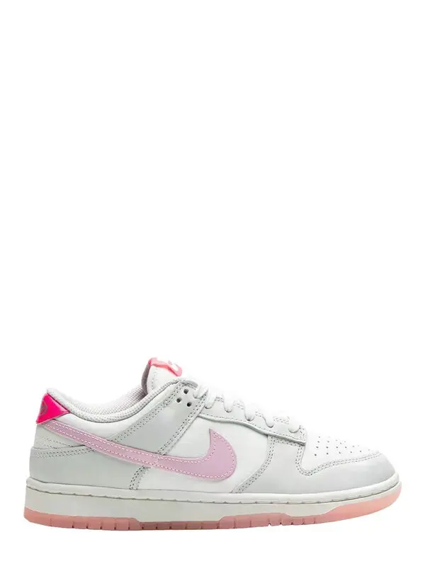 Nike Dunk Low 520 Pack Sneakers - Neutrals