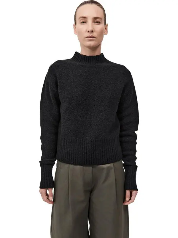 ST AGNI Boucle Wool Jumper - Black