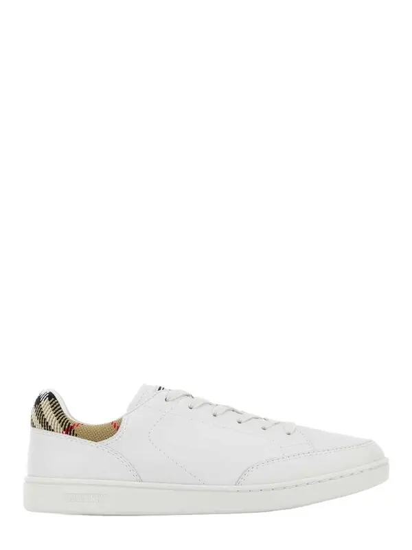 Burberry Low Top Sneakers - Porcelainwhite