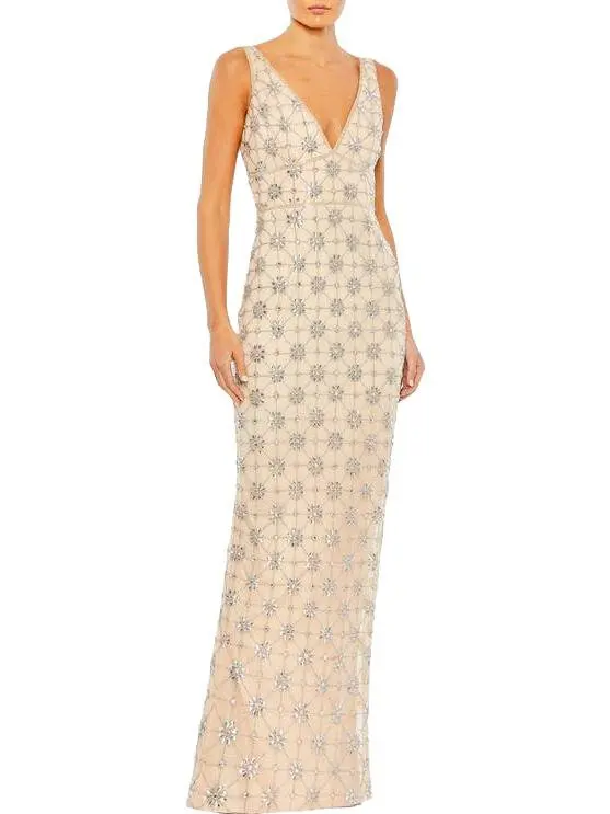 Mac Duggal Sleeveless Hand-beaded V-neck Gown - Nude Silver