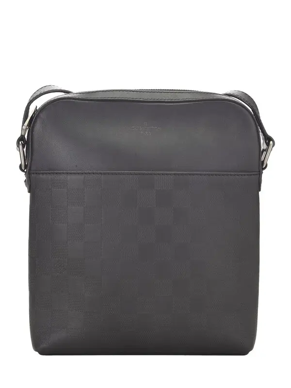 LOUIS VUITTON Damier Infini District Pochette - Black