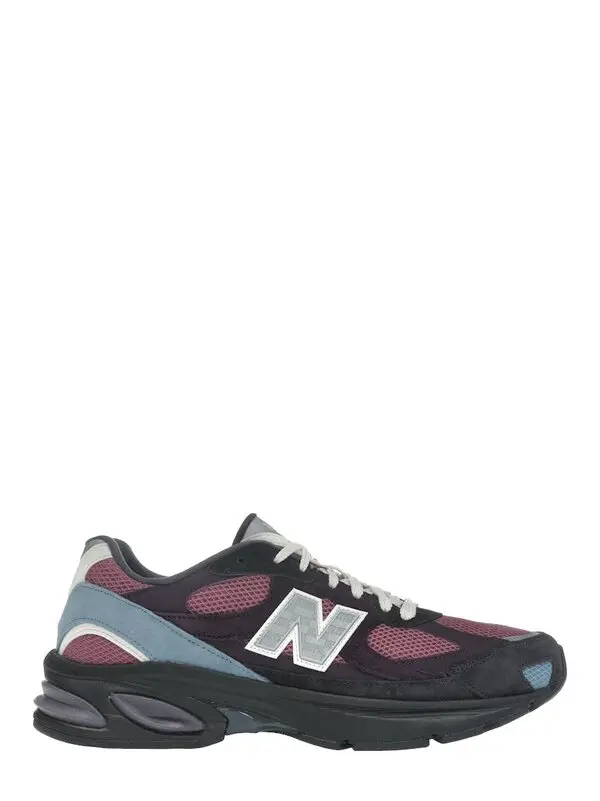 NEW BALANCE 2010 Kithin Sneakers - Purple/black