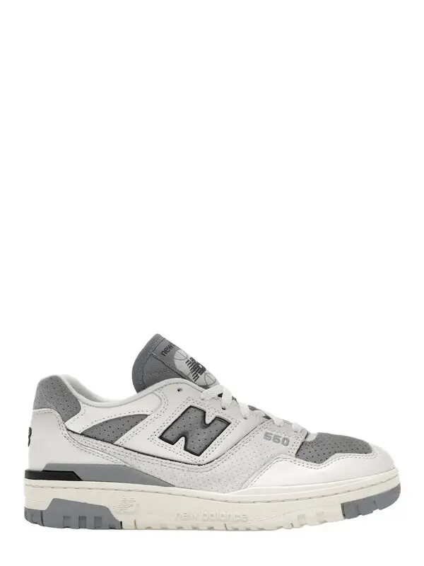 NEW BALANCE 550 Sneakers - Sea Salt/slate Grey