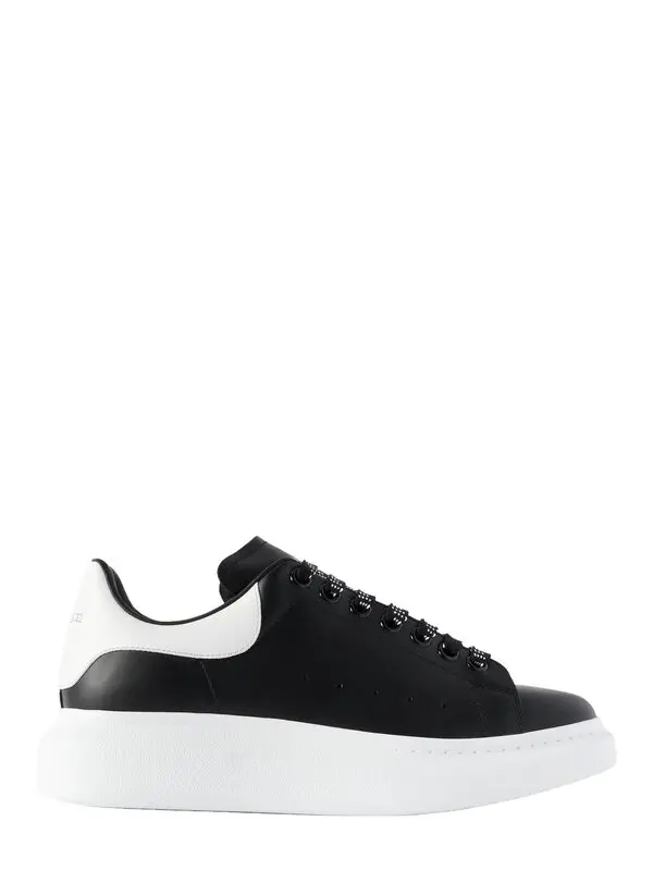Alexander McQueen Exaggerated-sole Studded Leather Sneakers - Black