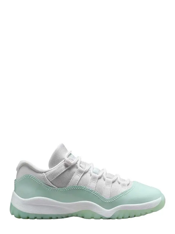 JORDAN 11 Retro Low Sneakers - White/igloo