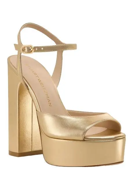 STUART WEITZMAN Dayna Boost Platform Sandal - Golden
