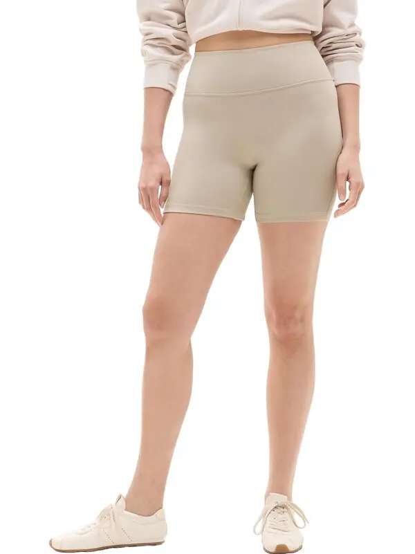 Athleta Intuition 5" Short - Ecru