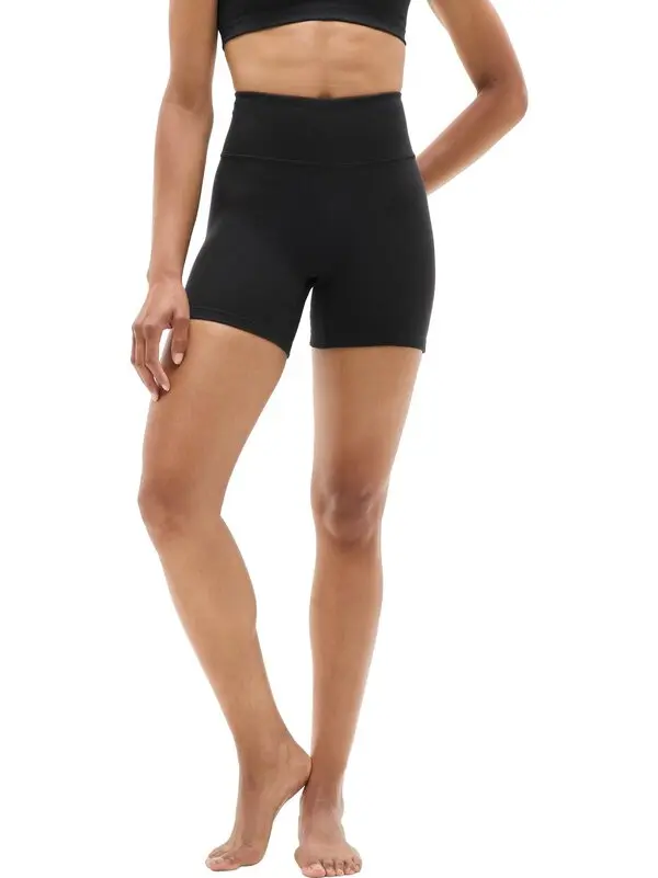 Athleta Intuition 5" Short - Black