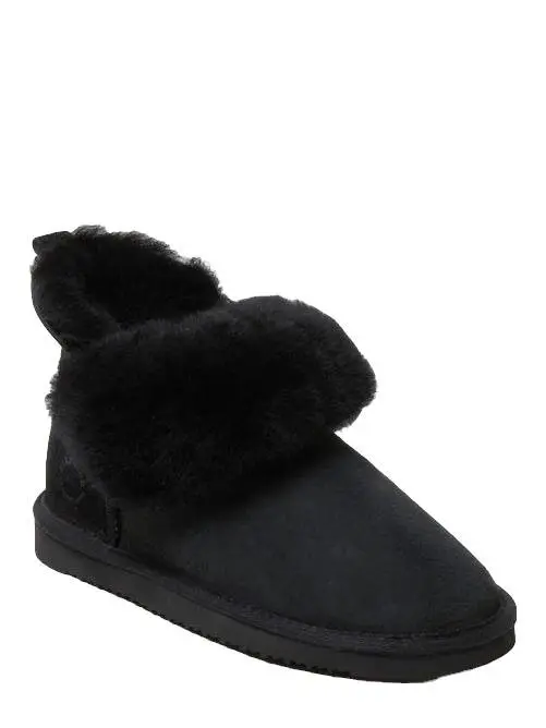 DEARFOAMS Fireside Perth Genuine Shearling Foldover Boots - Black