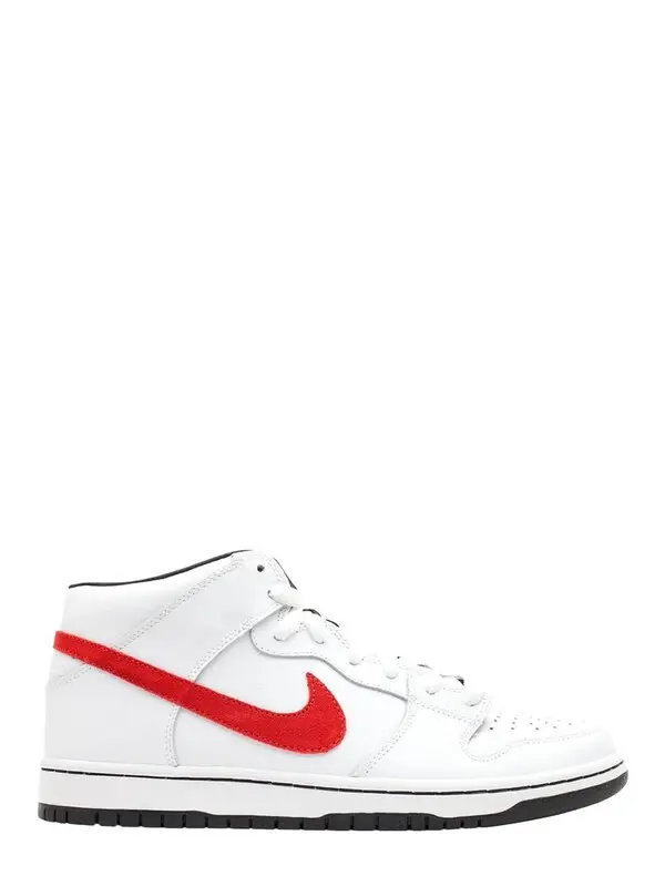 Nike Dunk Mid Pro Sb Sneakers - White