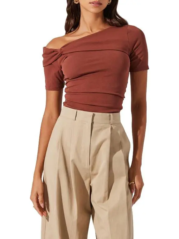 Astr The Label Saylah One-shoulder Top - Brown