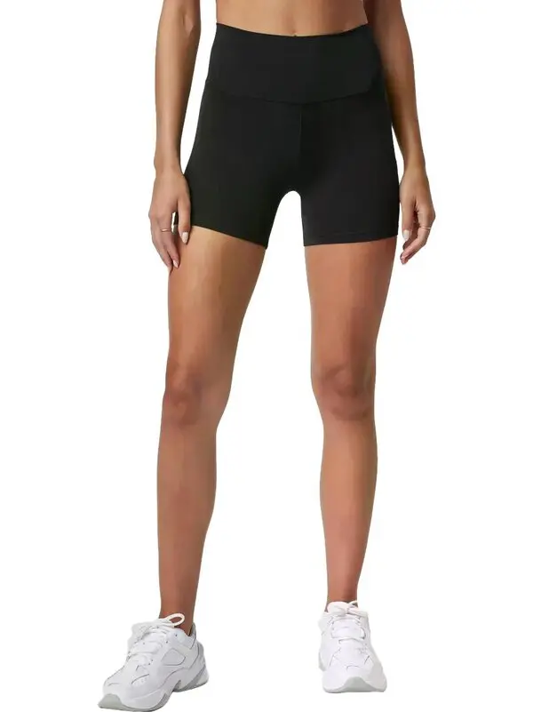 Vuori Stretch Shorts - Black
