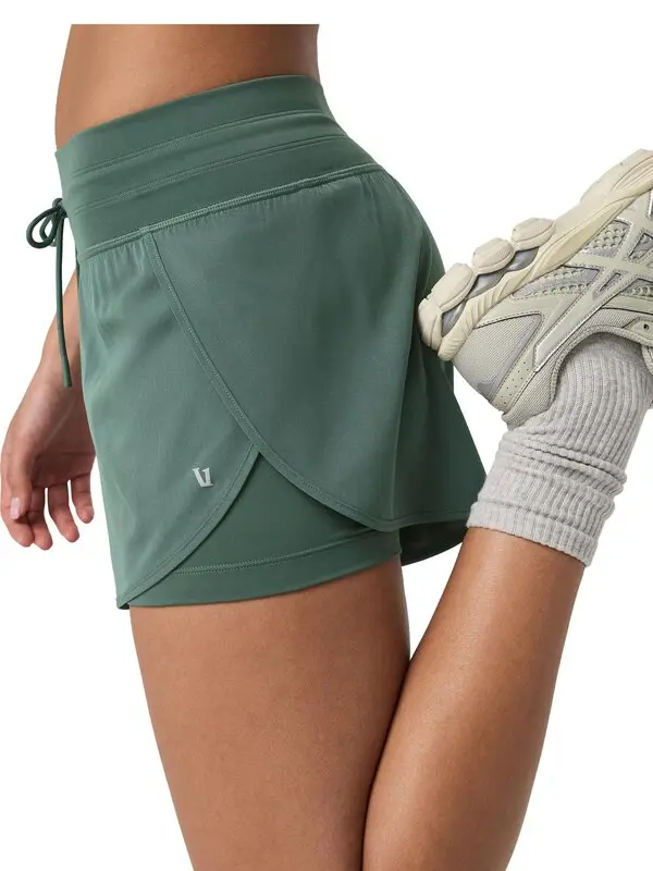 Vuori Daily Speed Shorts - Agate Green