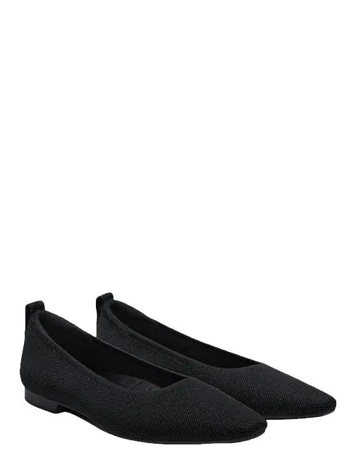 Vivaia Square-toe Flats - Black