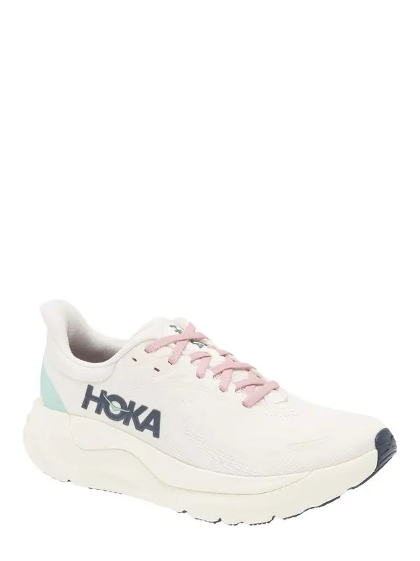HOKA Arahi Running Shoe - Rose Cream /alabaster