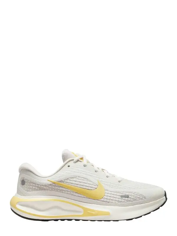 Nike Journey Run Sneakers - Cream