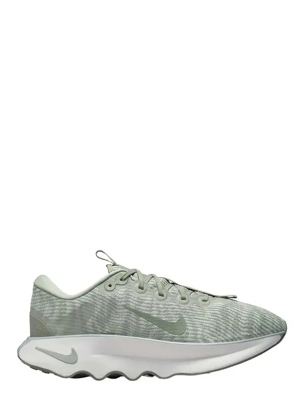 Nike Motiva Sneakers - Green