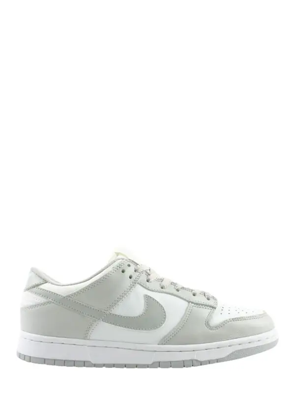 Nike Dunk Low Sneakers - White