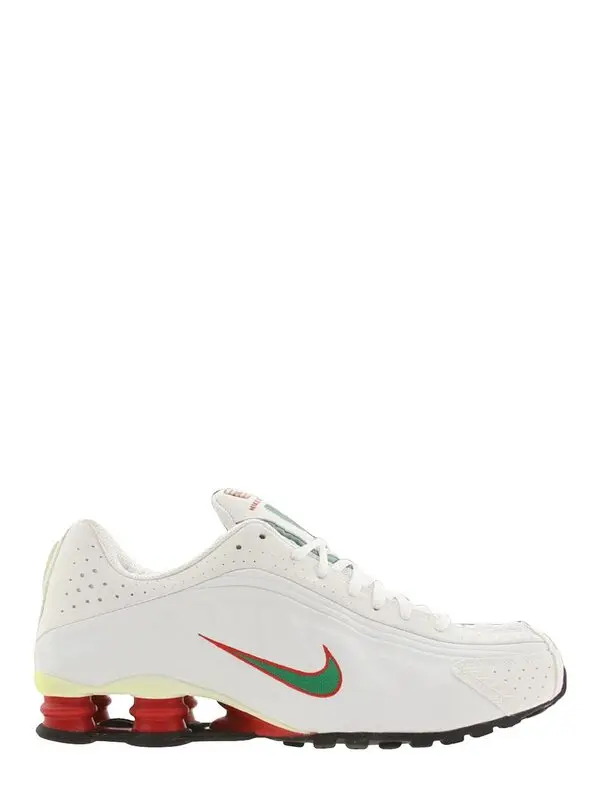 Nike Shox R4 Sneakers - White