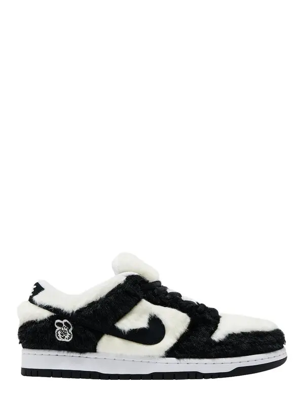 Nike Verdy X Dunk Low Sb 'vick' Friends & Family Sneakers - Black