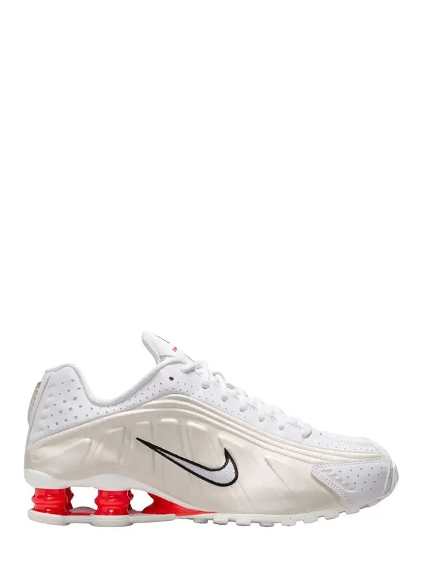 Nike Shox R4 Sneakers - Cream