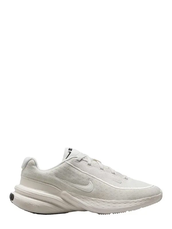 Nike Uplift Sc Sneakers - Cream