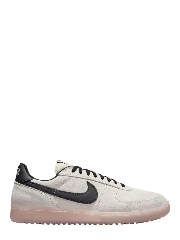 Nike Field General 82 Sneakers - Cream