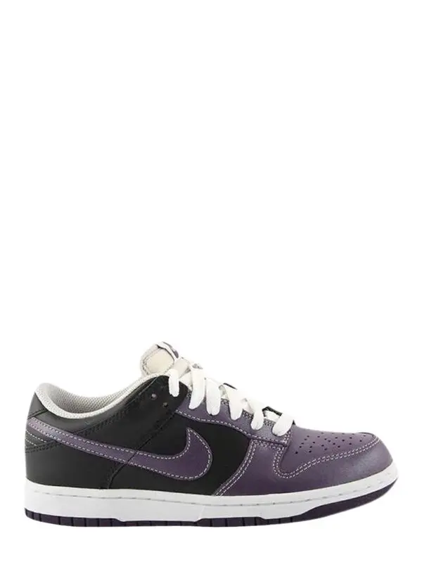 Nike Dunk Low Sneakers - Purple