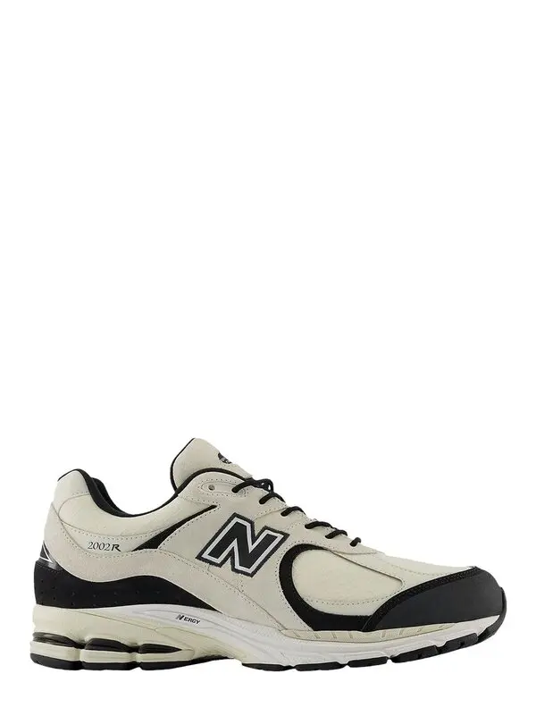 NEW BALANCE 2002r Gore-tex Sneakers - Cream