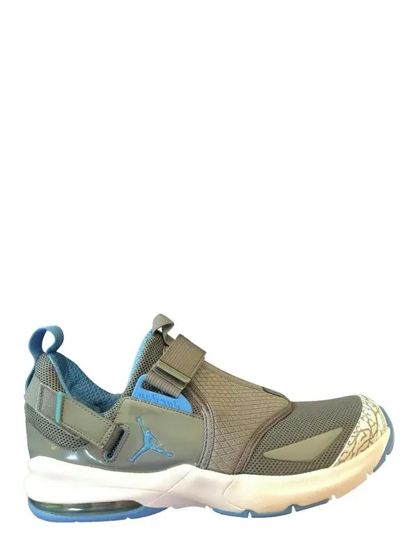 JORDAN Trunner 11 Lx Sneakers - Grey
