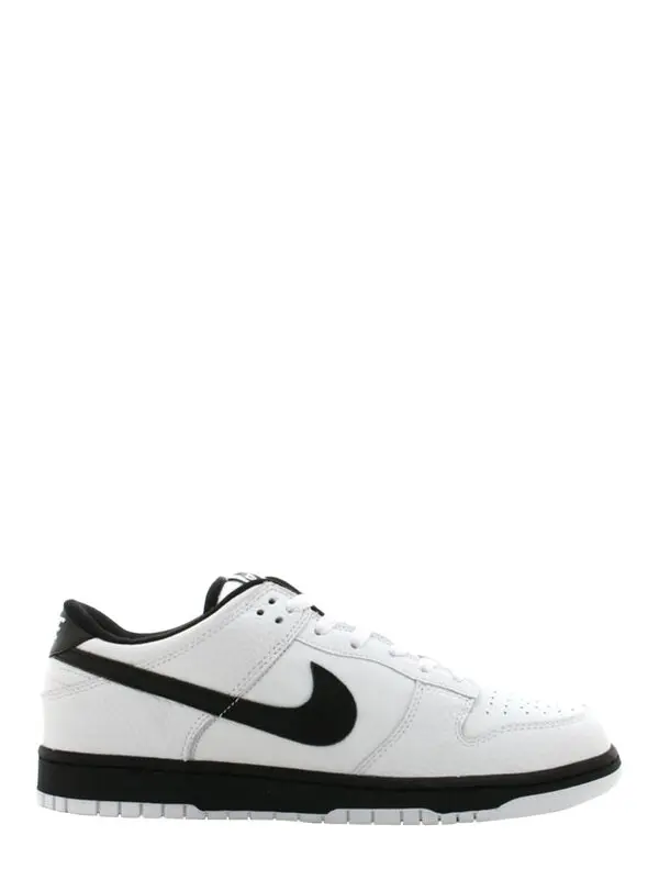 Nike Dunk Low Sneakers - White
