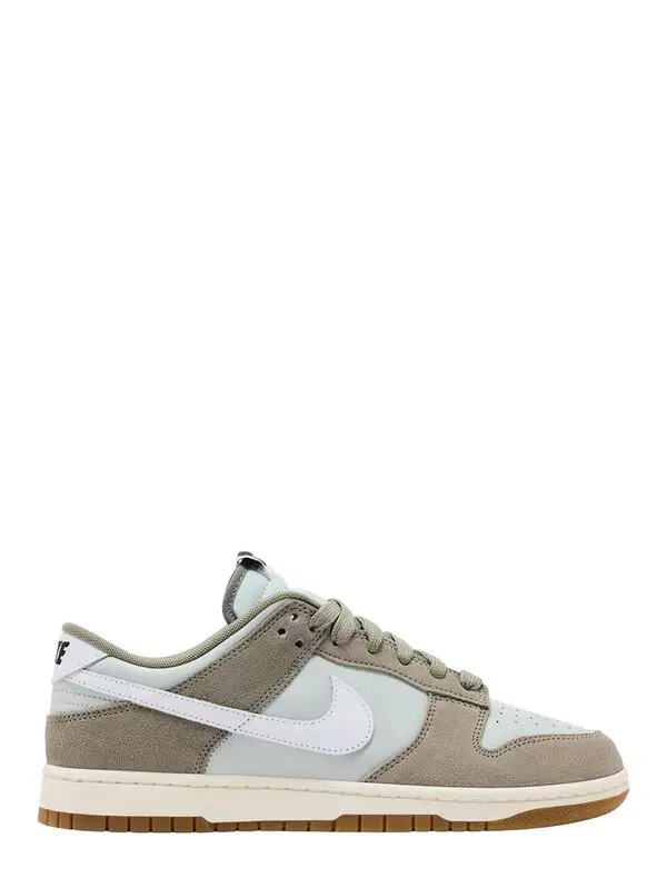 Nike Dunk Low Sneakers - Green