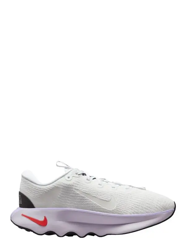 Nike Motiva Sneakers - White