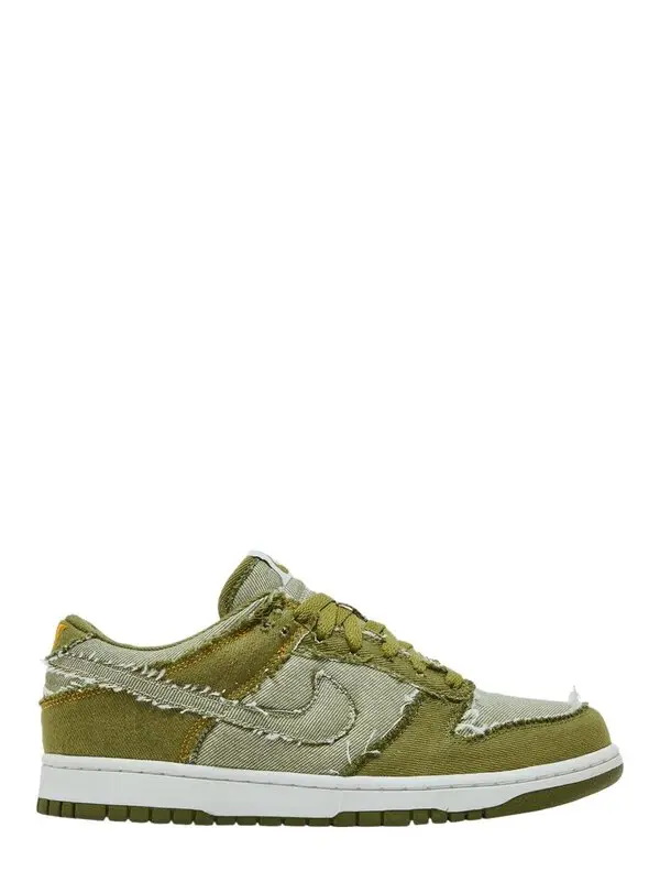 Nike Dunk Low Sneakers - Green